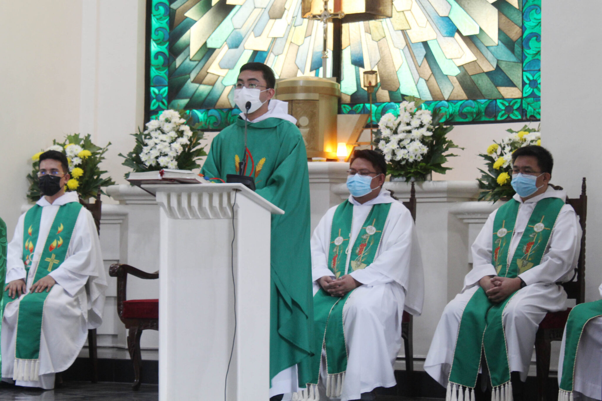 A Homecoming: 4 New OAR Priests Celebrate Canta Misa in STVR – Agustinos Recoletos